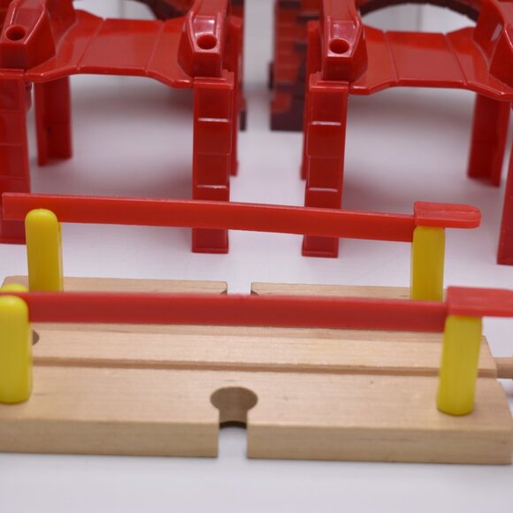 Thomas & Friends | Toys | Lot Of Curved Red Bridge Risers Curved Arch ...